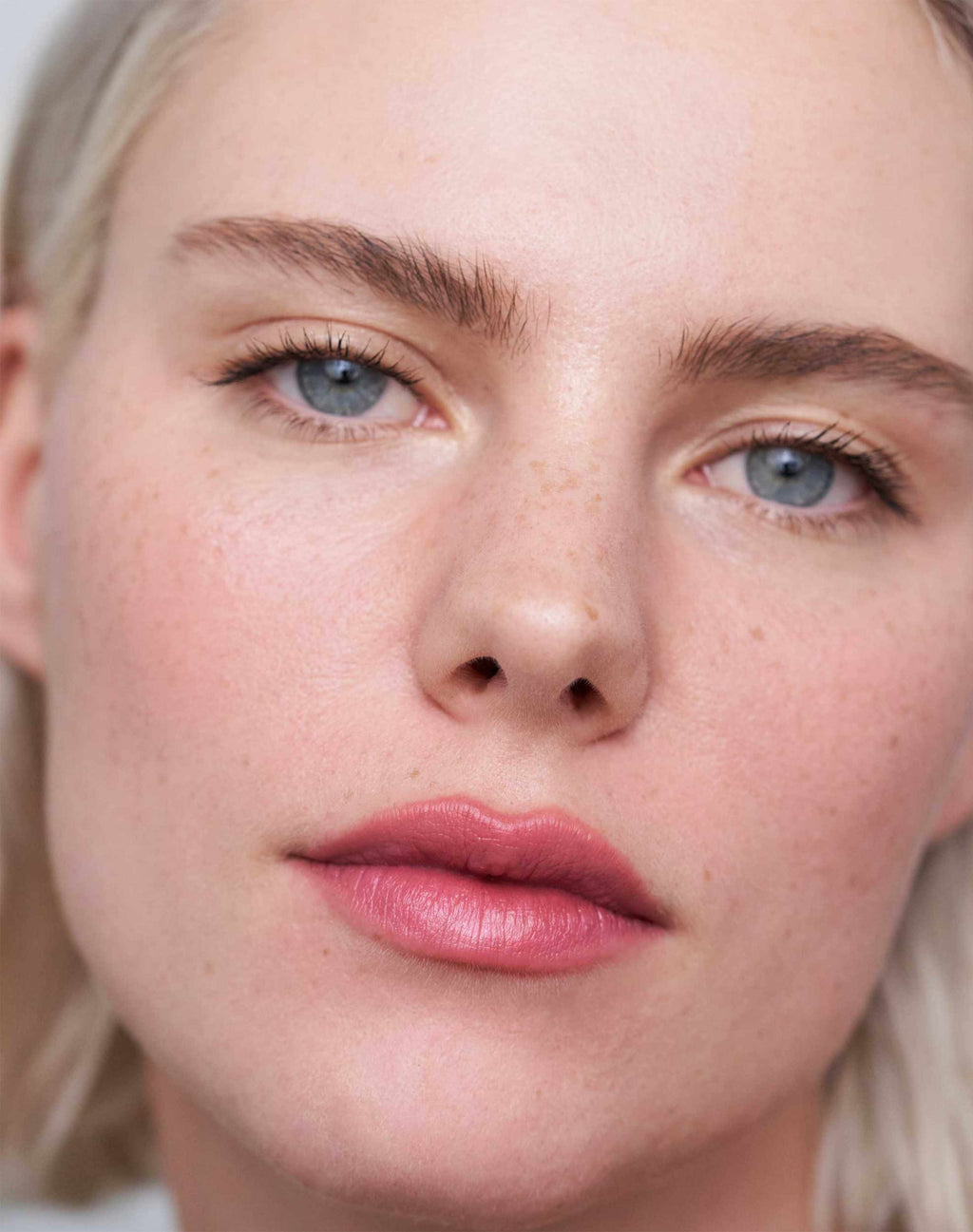 Soft Shape Lip Liner – Kess Berlin